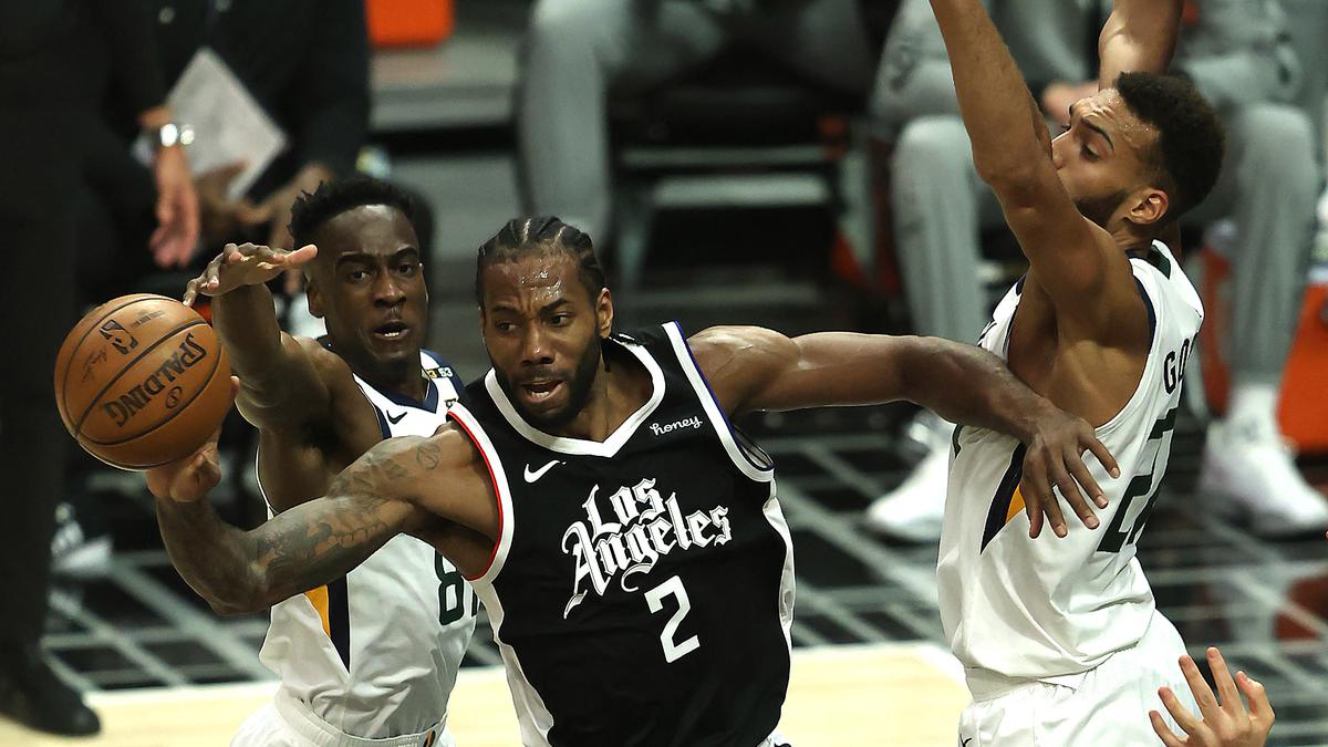 NBA : Kawhi Leonard Masih Absen di Gim 4 Clippers vs Suns - Bola Liputan6.com