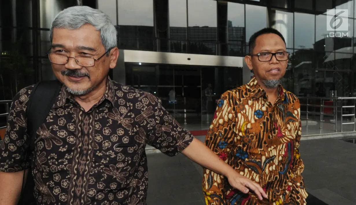 FOTO: Ekspresi Direktur Pemasaran Pupuk Indonesia Usai Diperiksa KPK ...