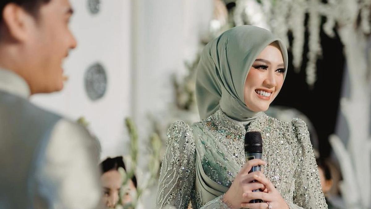 6 Seserahan Mahal Gilda Sahid untuk Happy Asmara, Perlengkapan Mandi dari Brand Paris, Tas ...
