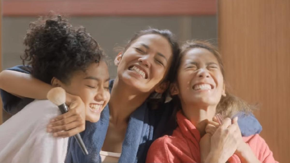 Perbedaan Film Tiga Dara dengan Ini Kisah Tiga Dara - ShowBiz Liputan6.com