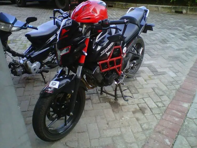 Yamaha Byson Street Fighter - Galeri Otosia.com