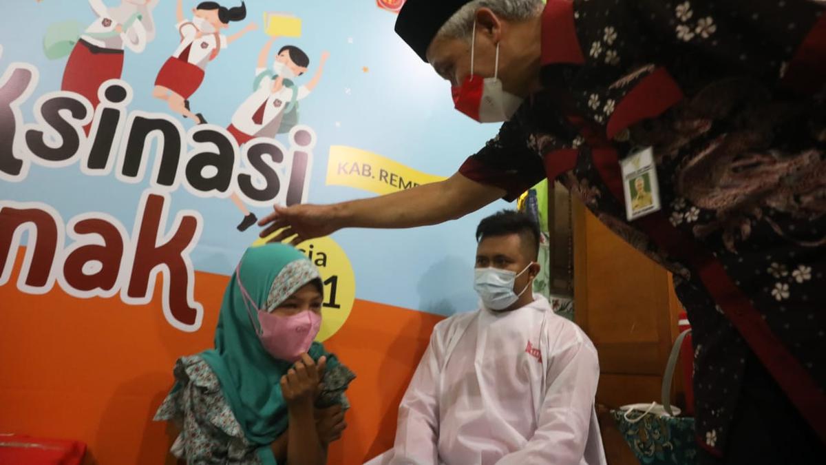 Beda Hadiah dari Pejabat : Jokowi Identik Sepeda, Ganjar Pranowo Beri ...