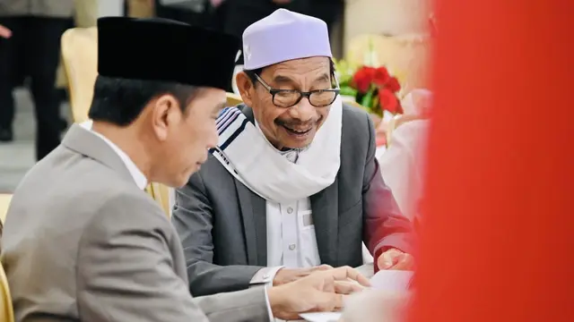 Jokowi Ajak Syekh Ali Akbar Marbun dan Para Ulama Zikir Kemerdekaan di ...