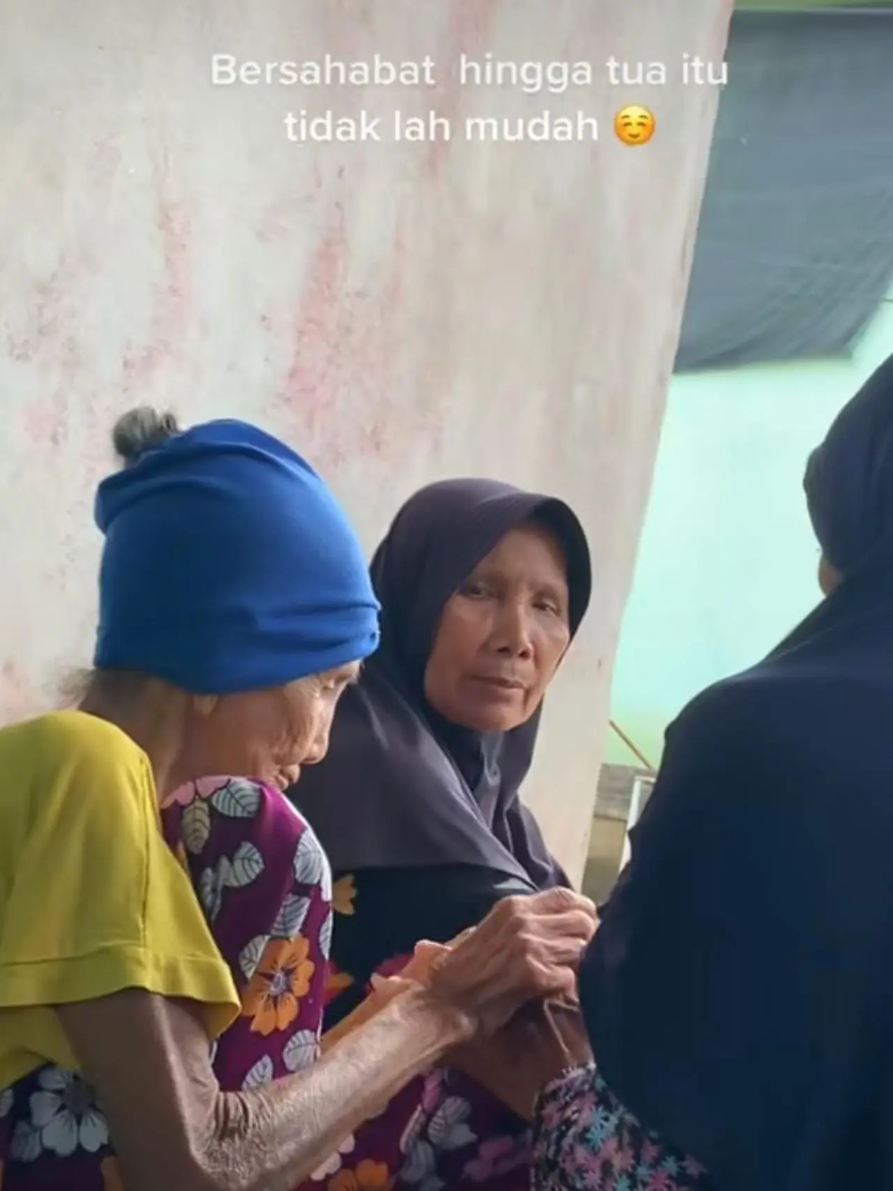 7 Momen Persahabatan Sampai Tua yang Bikin Iri, Berbagi Kisah Hidup Bersama - Hot Liputan6.com