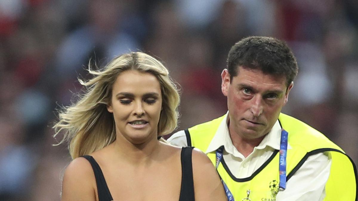 Pitch Invader di Final Liga Champions 2019 Klaim Dapat Pesan Genit dari ...