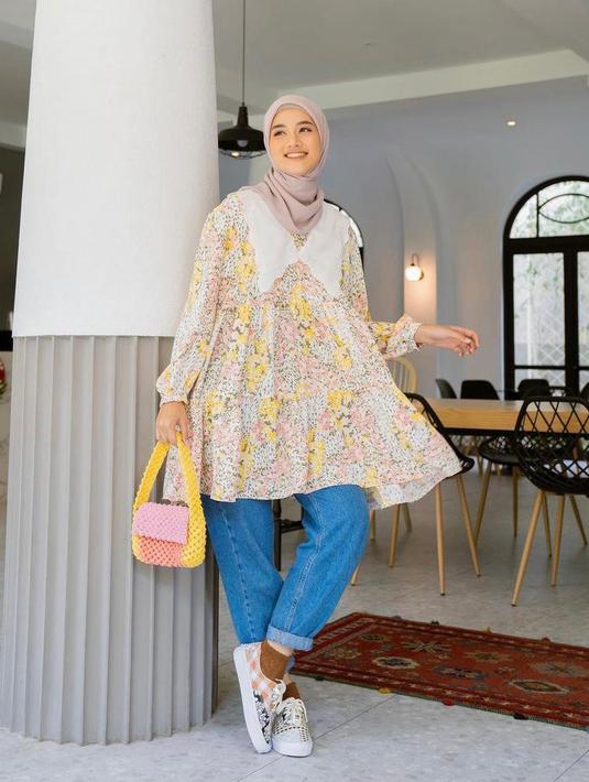 9 Inspirasi Model Baju Tunik Terbaru, Stylish dan Timeless - Photo ...