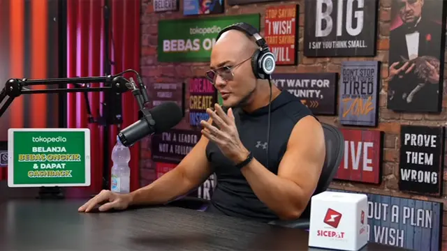Deddy Corbuzier Beberkan Peran Besar Raditya Dika untuk Podcast Close The Door - ShowBiz ...