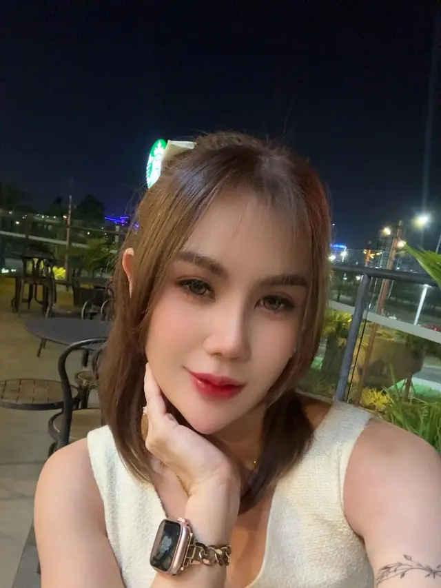 Sheline Zeina Kini Salurkan Hobi dengan Nge-DJ Setelah Sukses Di Dunia Akting - ShowBiz Liputan6.com