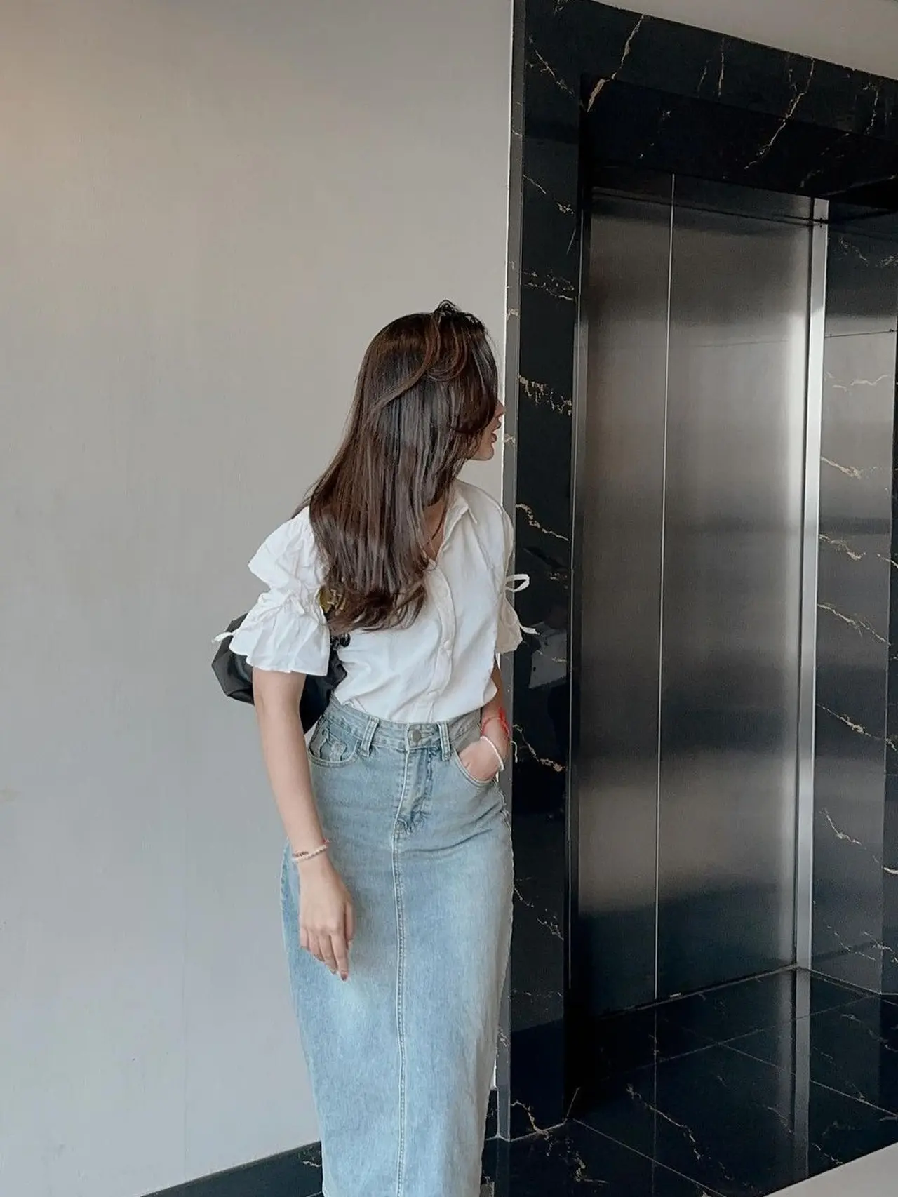 7 Ide Outfit Santai Ala Sarah Manzel, Tetap Cantik dan Catchy ...