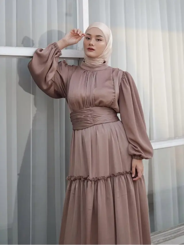7 Inspirasi Outfit Kondangan Hijab Remaja, Simpel tapi Eyes Catching - Islami Liputan6.com