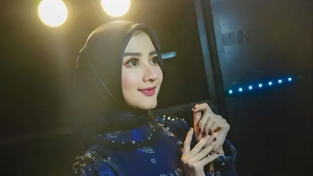 5 Momen Ghea Youbi Tampil Beda Kenakan Hijab, Dipuji Cantiknya Menembus ...