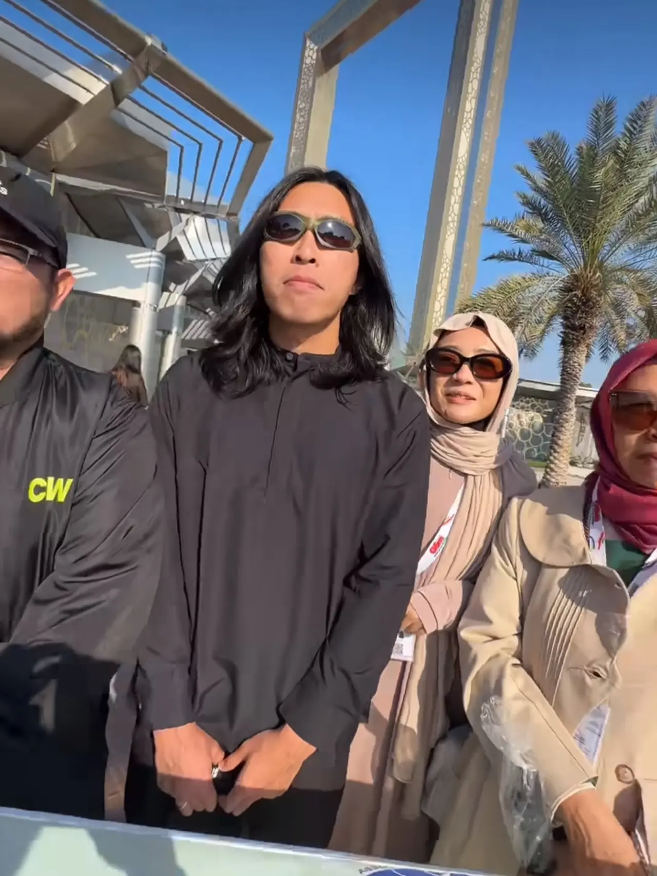 7 Potret Dokter Tirta dan Sang Istri Nisa An Nashr Umroh, Sering Dikira Masih Duda - Hot ...