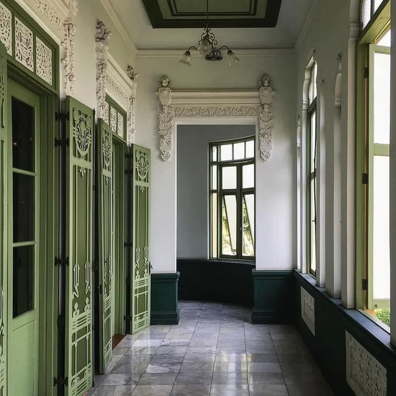 5 Desain Rumah ala Belanda, Bisa Jadi Inspirasi Hunian Bertema Klasik ...