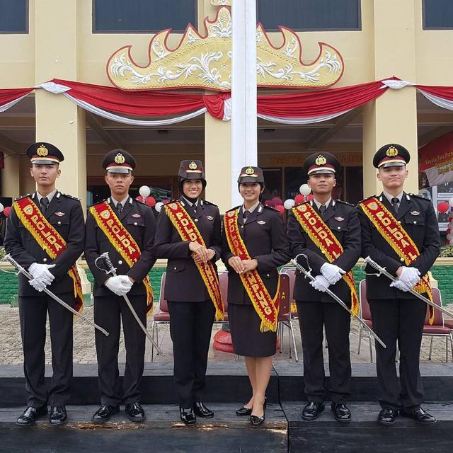 6 Potret Terbaru Senna Indiarto, Mantan Selmadena yang Pernah Viral