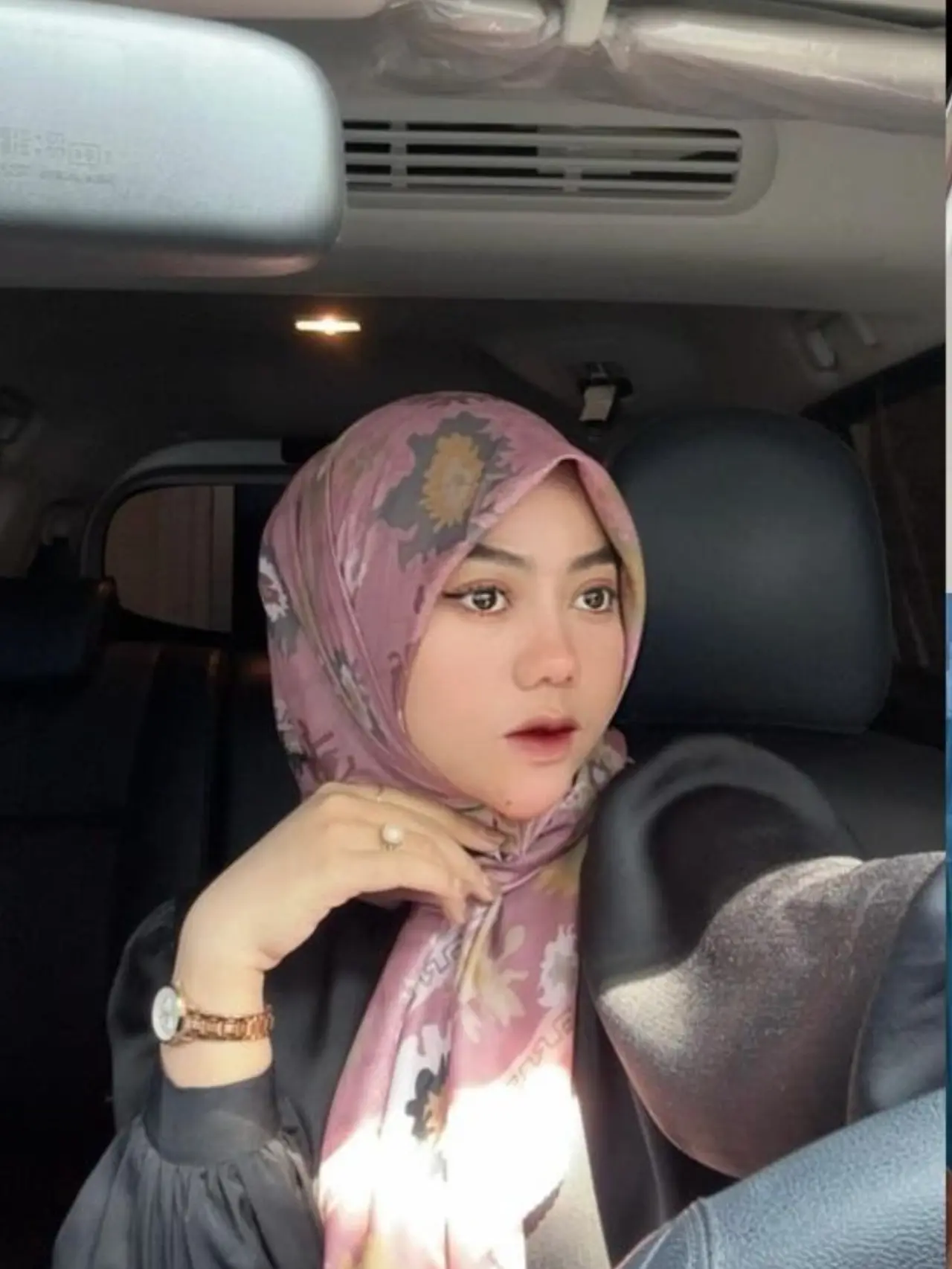 8 Potret Kee Yunita Diduga Selingkuhan Gunawan Dwi Cahyo, Sudah Bersuami - Hot Liputan6.com