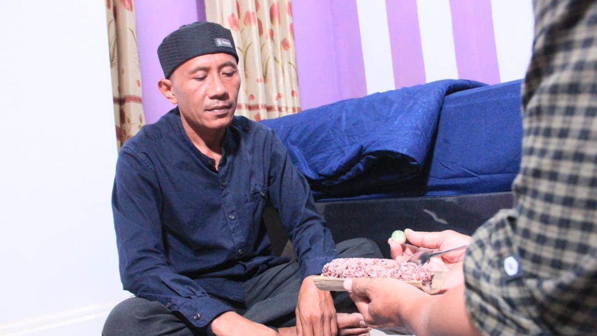 Cucu Mak Erot Ungkap Cara dan Pantangan biar Panjang Kekar, Pemuda sampai Paruh Baya Mendekat