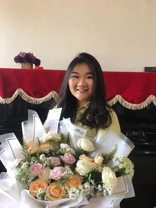 Influencer Elizabeth Christy Harsono Kolaborasi dengan Brand Ternama ...