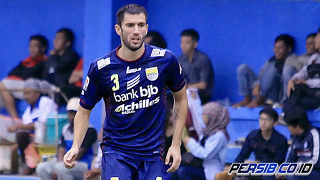 Padatnya Jadwal ISL Bukan Masalah Bagi Pemain Asing Persib - Bola ...
