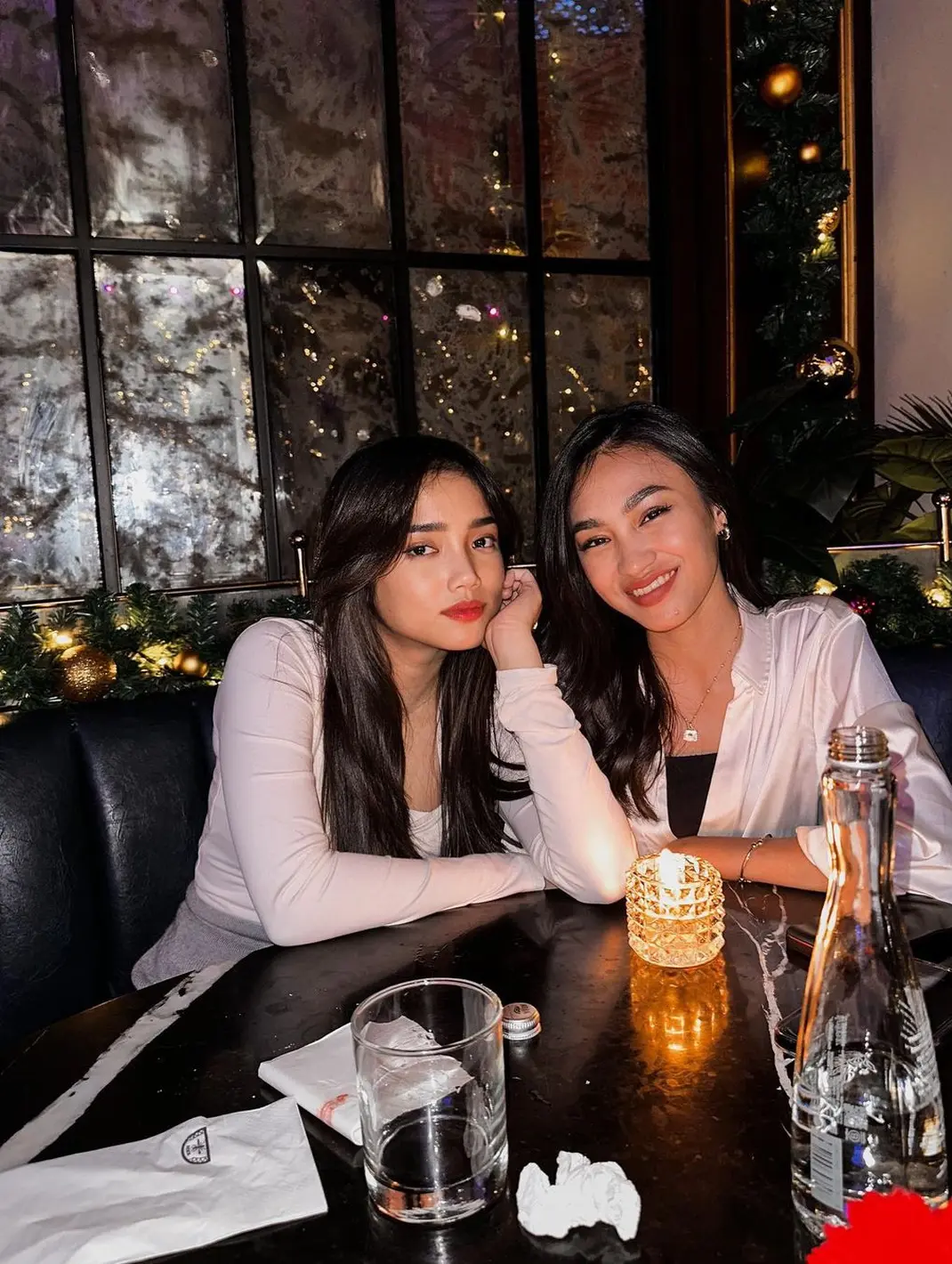 6 Potret OOTD Fuji Jalan-Jalan di Semarang Pakai Piyama hingga Rok ...