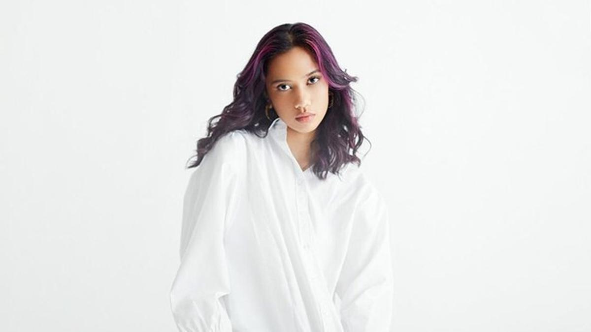 7 Pesona Naya Yeira, Musisi Indonesia yang Kini Menetap di Inggris ...