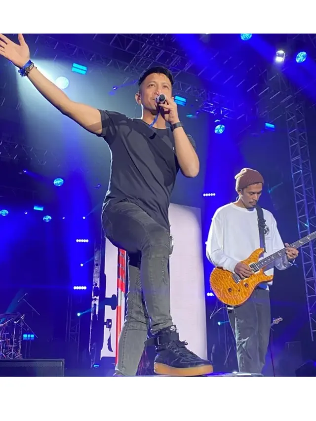 6 Potret Gaya Rambut Terbaru Ariel NOAH, Curi Perhatian - Hot Liputan6.com