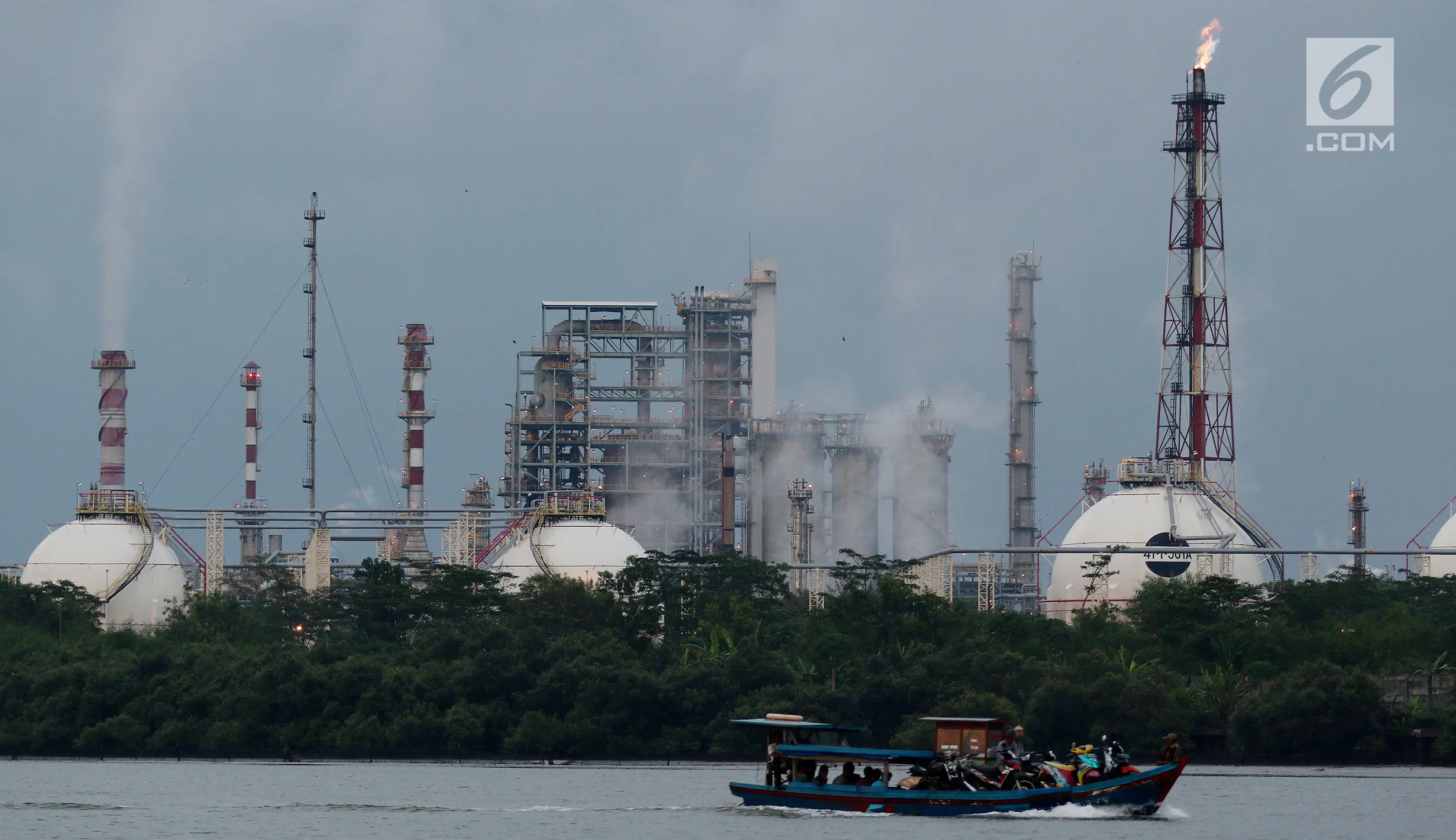 FOTO: Menyusuri Kilang Minyak Cilacap Pemasok Terbesar BBM di Pulau ...