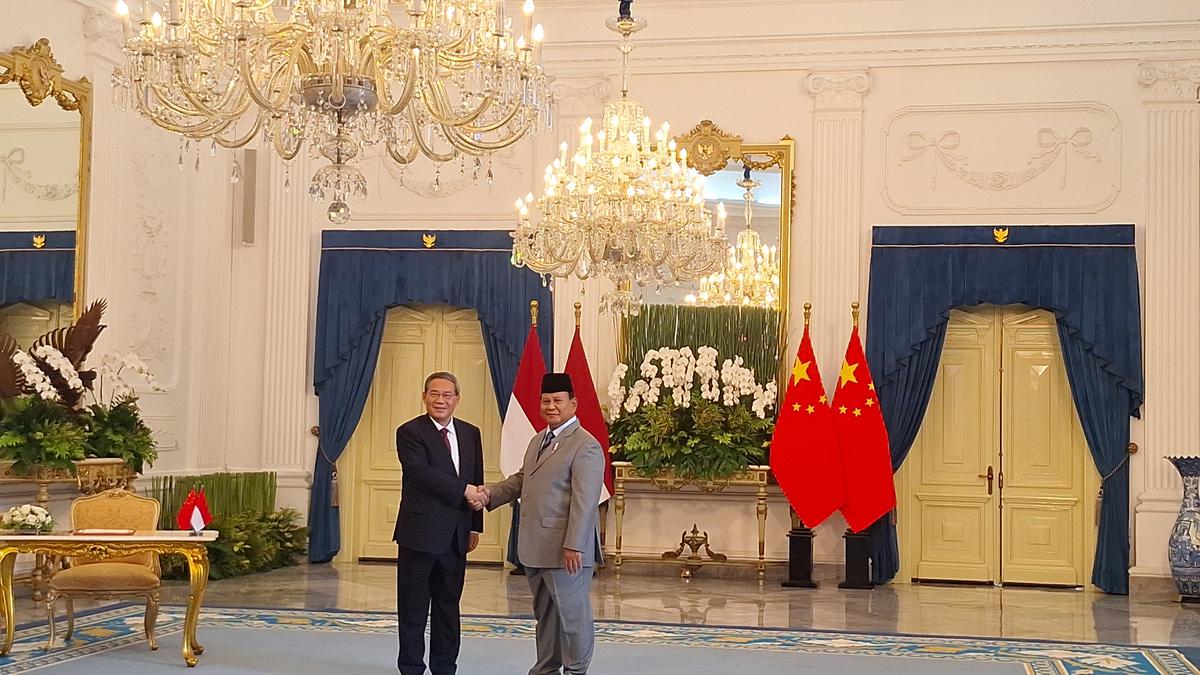 PM China Li Qiang Temui Prabowo di Istana Merdeka, Disambut Upacara ...
