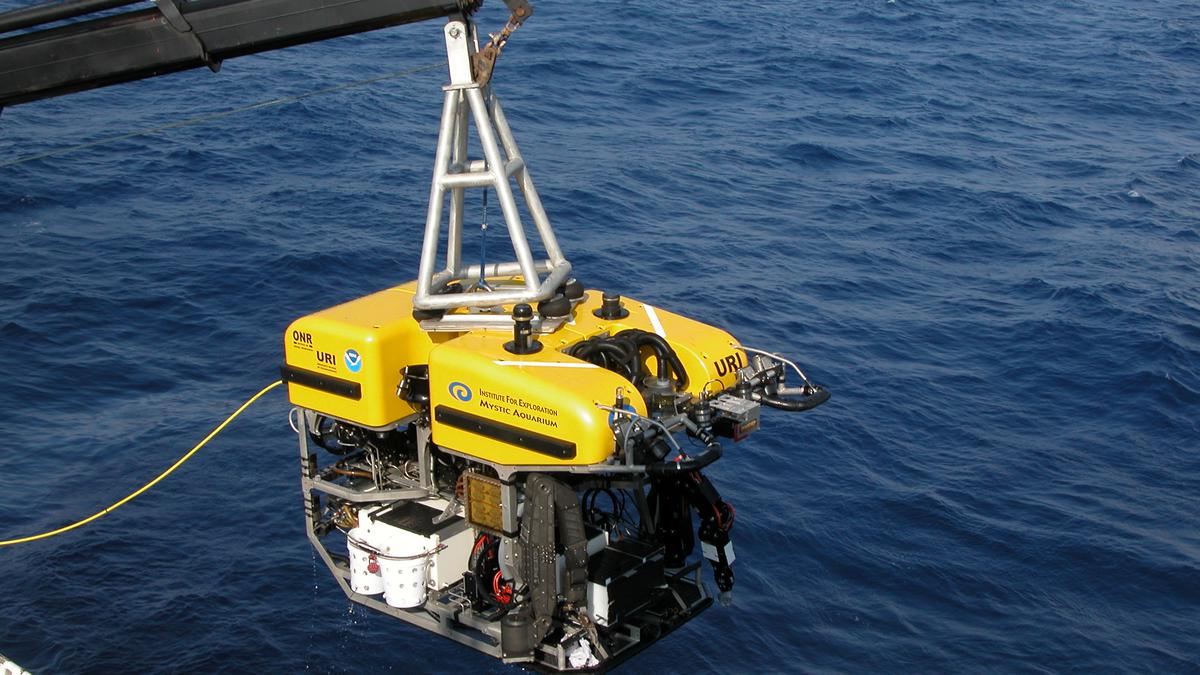 Sulitnya Robot Bawah Laut Cari AirAsia Saat Ombak Besar - News Liputan6.com