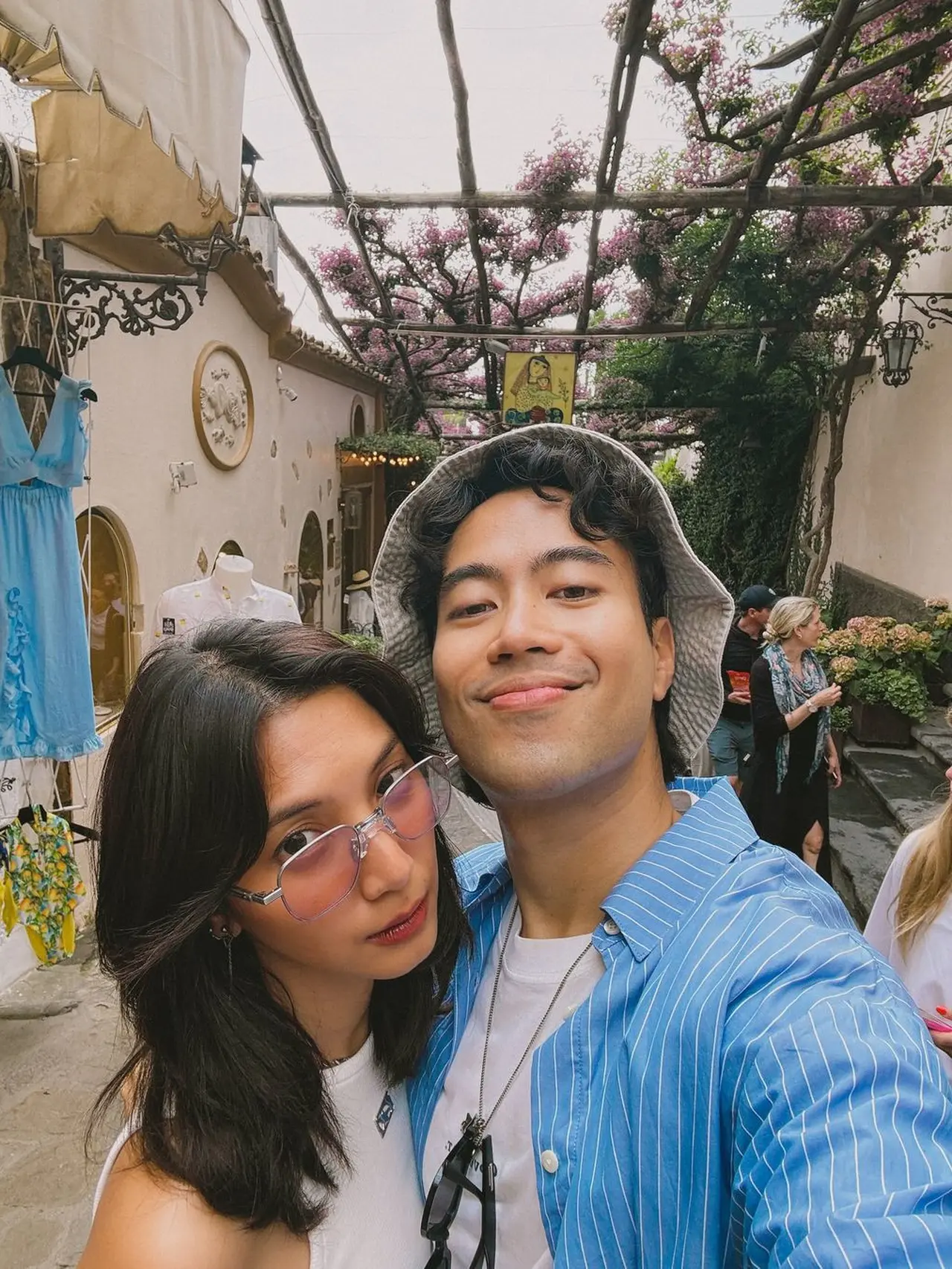 6 Potret Vidi Aldiano dan Sheila Dara Aisha Liburan ke Italia: Berharap ...