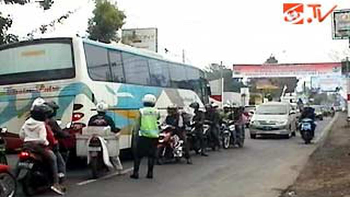 Bandung-Lembang Macet Hingga Tujuh Kilometer - News Liputan6.com