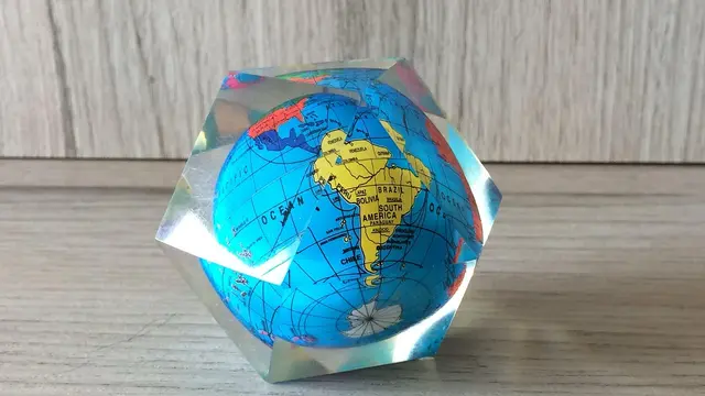 Arti Prisma beserta Sifat dan Jenisnya - Ragam Bola.com