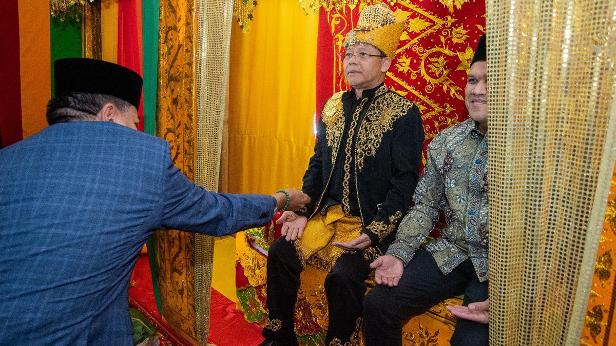 Dapat Gelar Kehormatan Ampon Chiek, Mardiono Dorong Kesejahteraan untuk ...