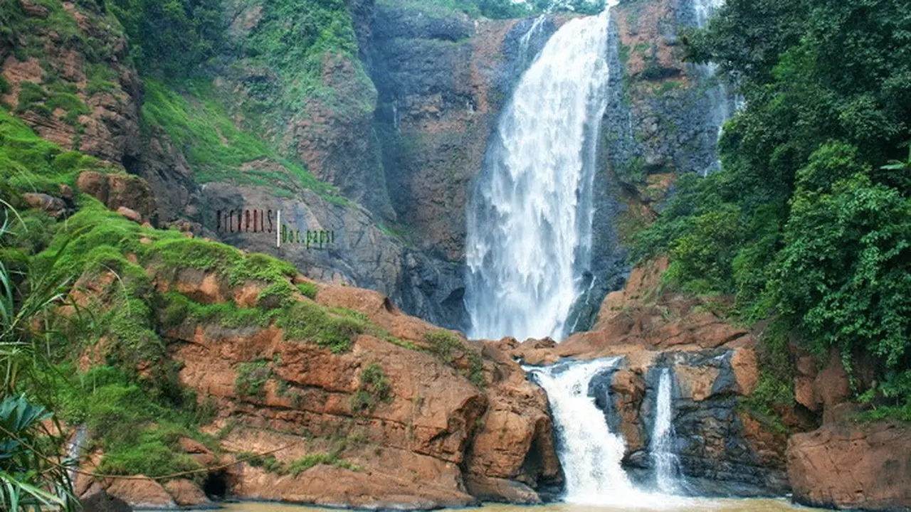 5 Air Terjun Super Cantik Ada di Satu Kawasan, Geopark Ciletuh - Citizen6 Liputan6.com