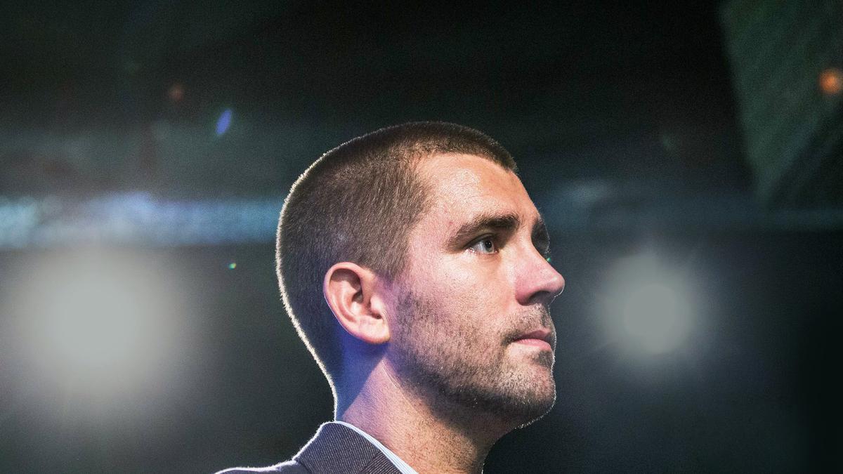 Sempat Hengkang, Chris Cox Balik Lagi Kerja di Facebook - Tekno ...