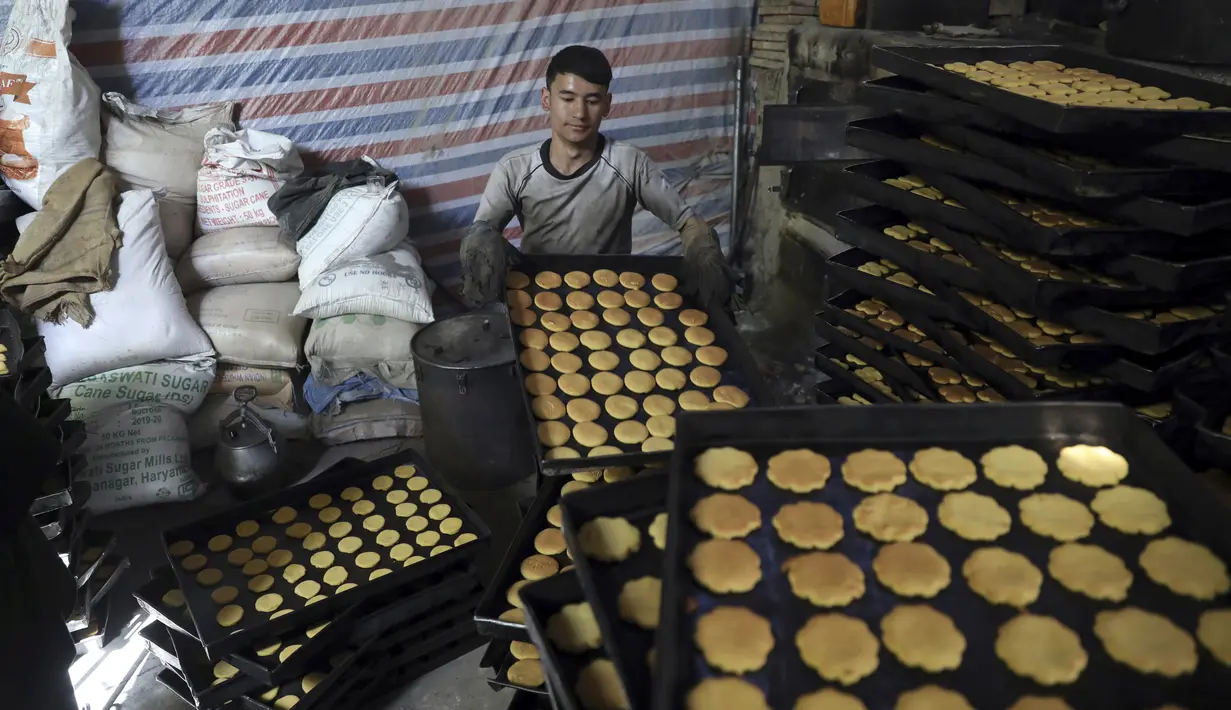 FOTO: Kesibukan Pembuat Penganan Manis di Afghanistan Menjelang ...