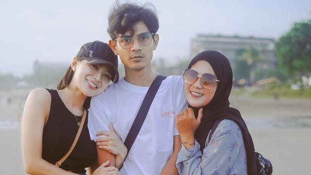 Potret Dulu vs Kini Wika Salim dan Keluarga, dari Rumah Kontrakan hingga Sukses di Dunia Hiburan