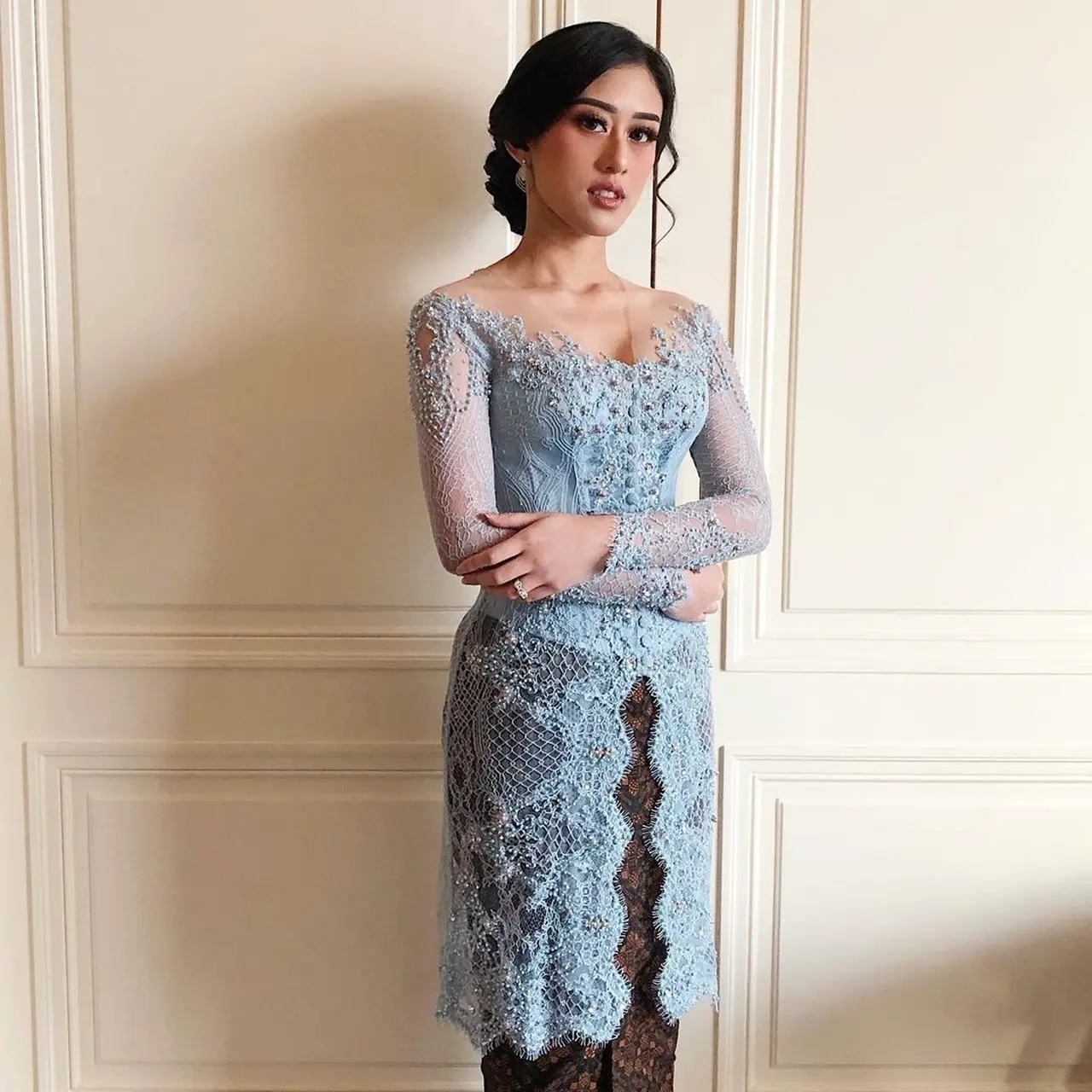 8 Inspirasi Kebaya Mewah Kusuma Puteri, Cucu dari Mooryati Soedibyo ...