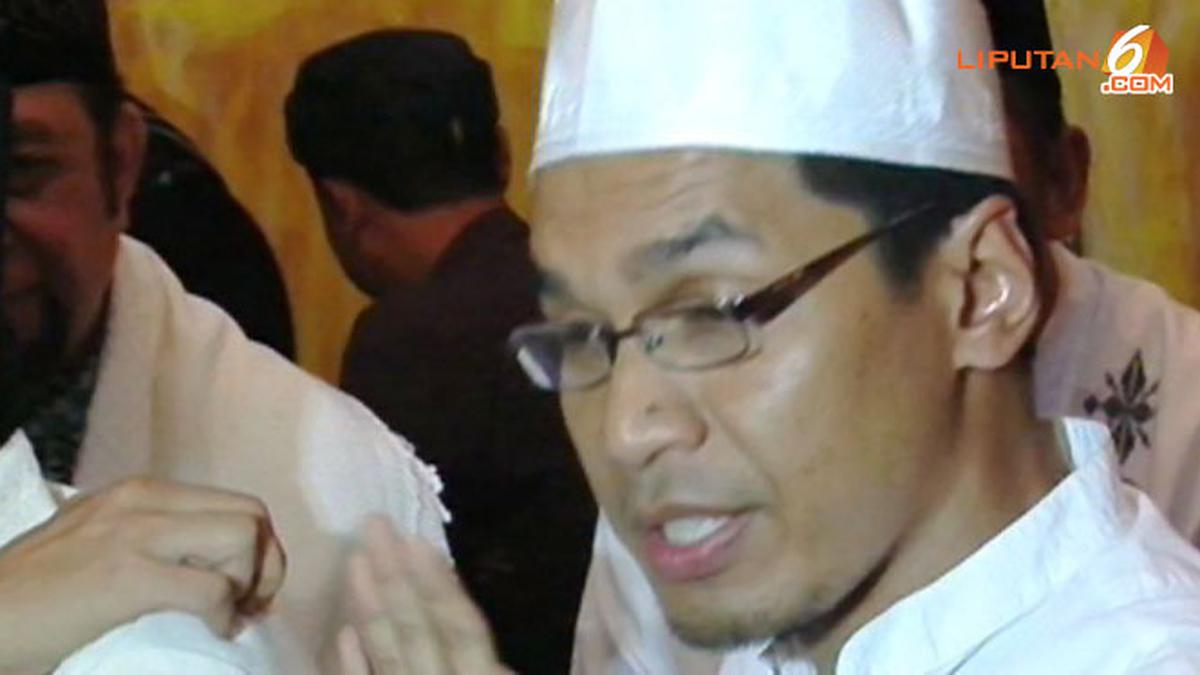 Uje Ingin Garap Acara Komedi Sufi - ShowBiz Liputan6.com