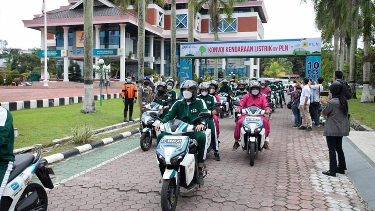 Kampanye Kendaraan Listrik, PLN Gelar Konvoi di Balikpapan - Otomotif ...