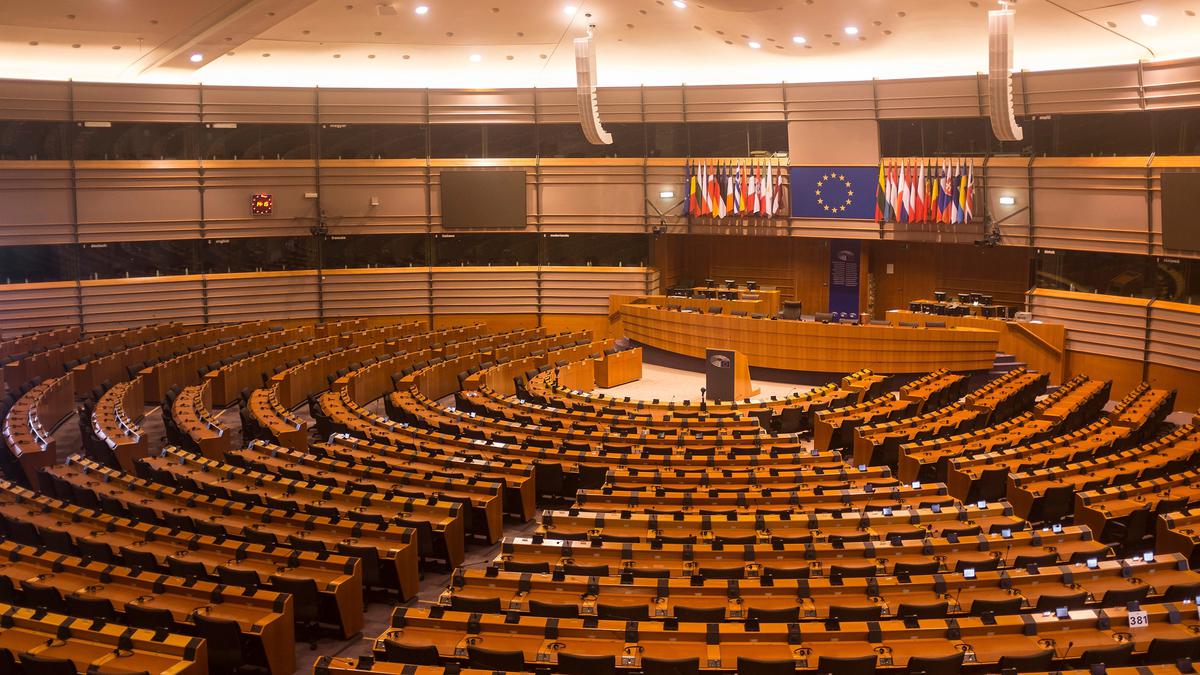 6 Macam Sistem Pemerintahan di Dunia Lengkap Beserta Karakteristiknya