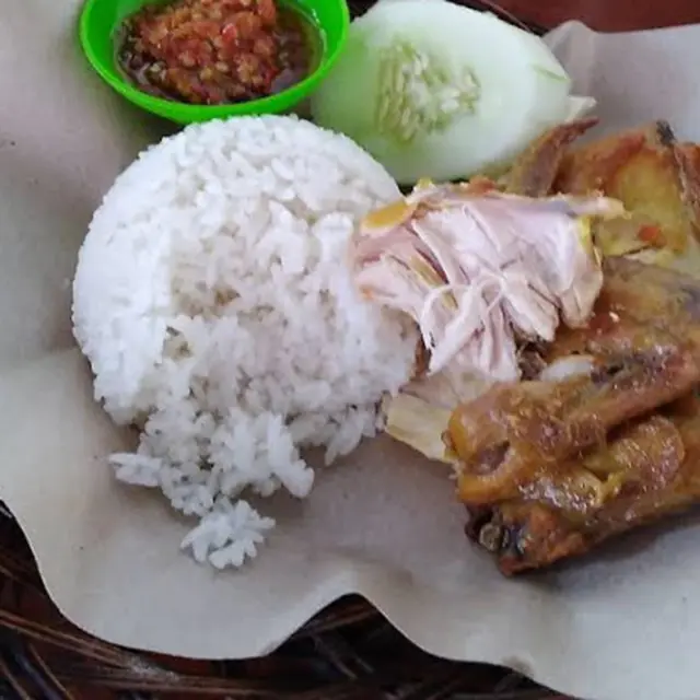 9 Rekomendasi Tempat Makan Enak Sekitar Stasiun Purwosari Solo, Wajib Dicoba di 2025 - Lifestyle ...