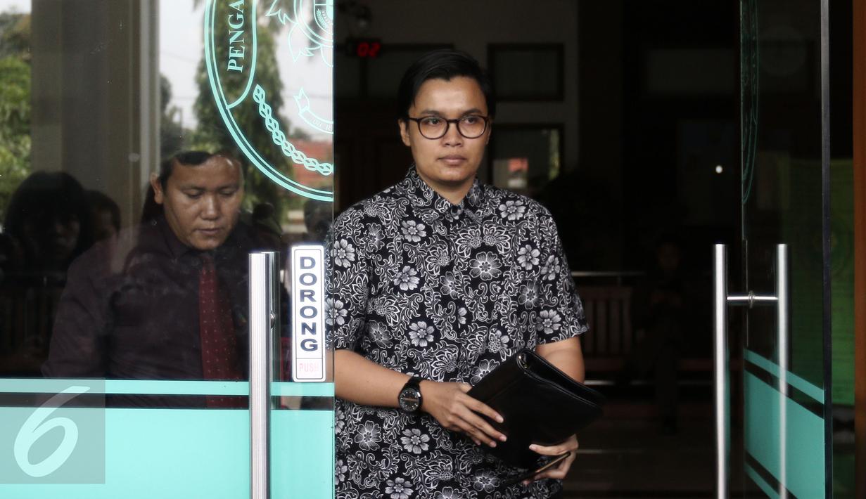 Melalui Pengacaranya, Aming Resmi Gugat Cerai Evelyn