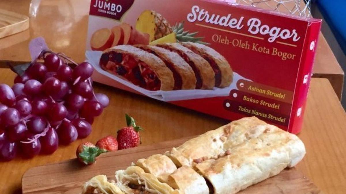 Strudel Jumbo, Oleh-Oleh Baru Khas Bogor - Lifestyle Fimela.com