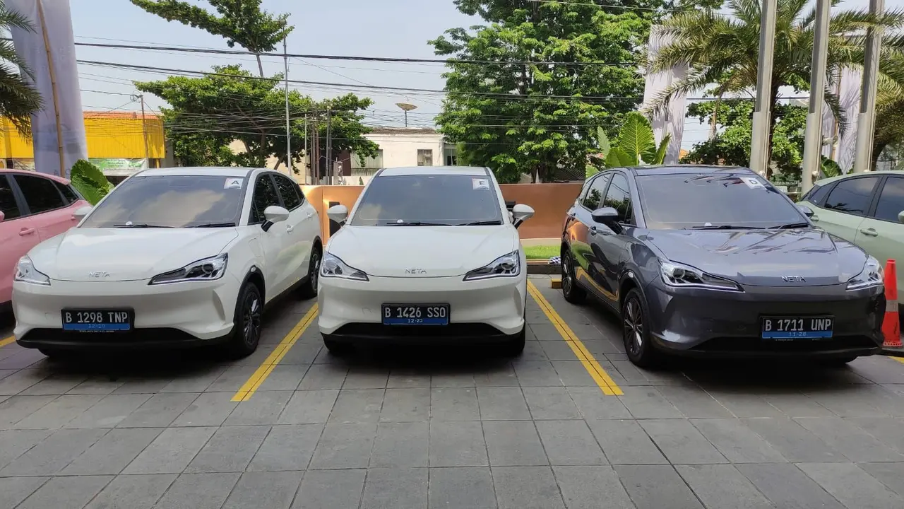 Neta Indonesia Ajak Media Buktikan Kemampuan Neta V Jakarta-Semarang PP ...