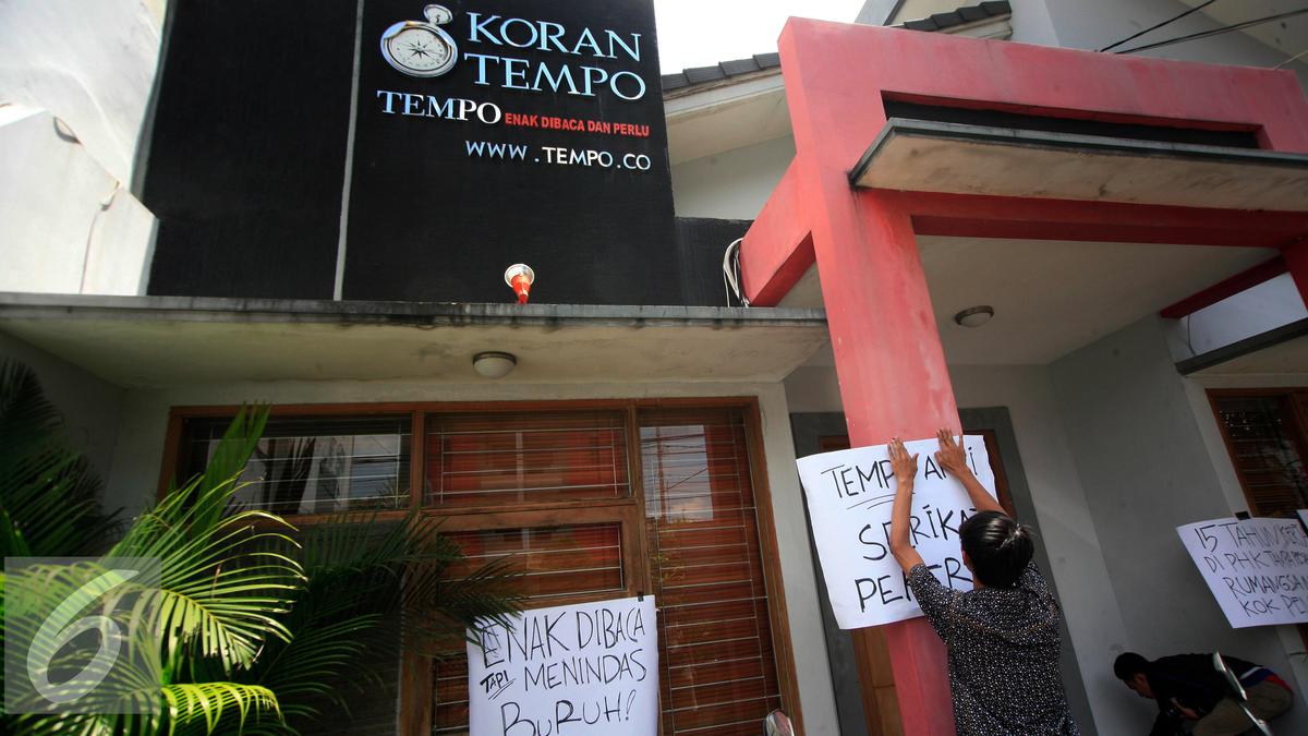 Aksi Solidaritas Pemecatan Jurnalis Tempo