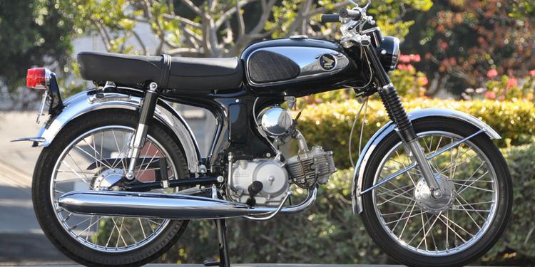 Alasan Kenapa Motor Sport Disebut Motor "Laki" - Berita Otosia.com