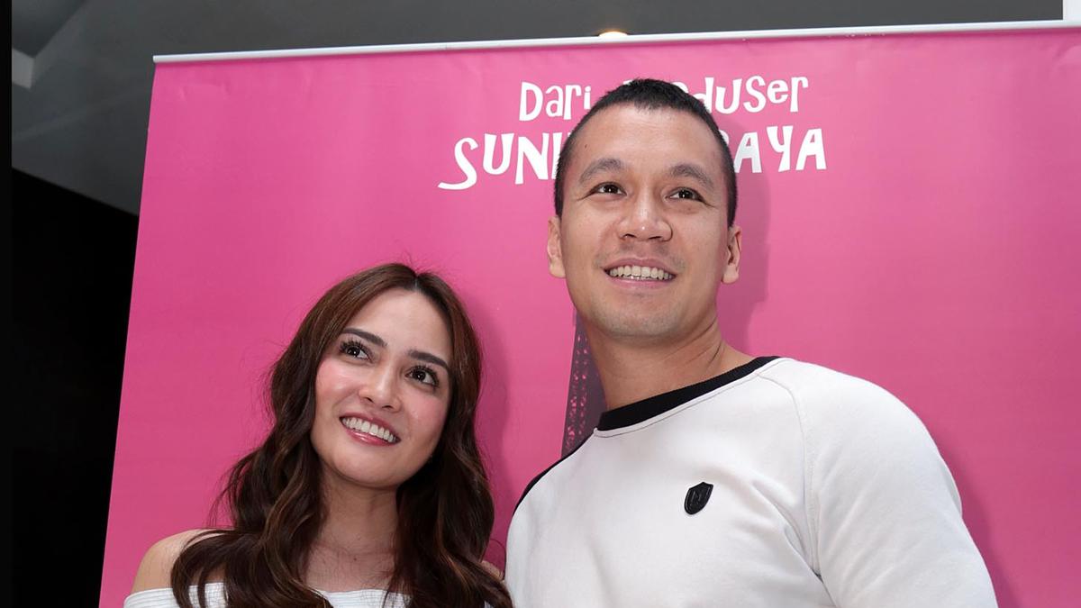 Shandy Aulia dan Samuel Rizal Lengket di Eiffel I'm in Love 2 ...