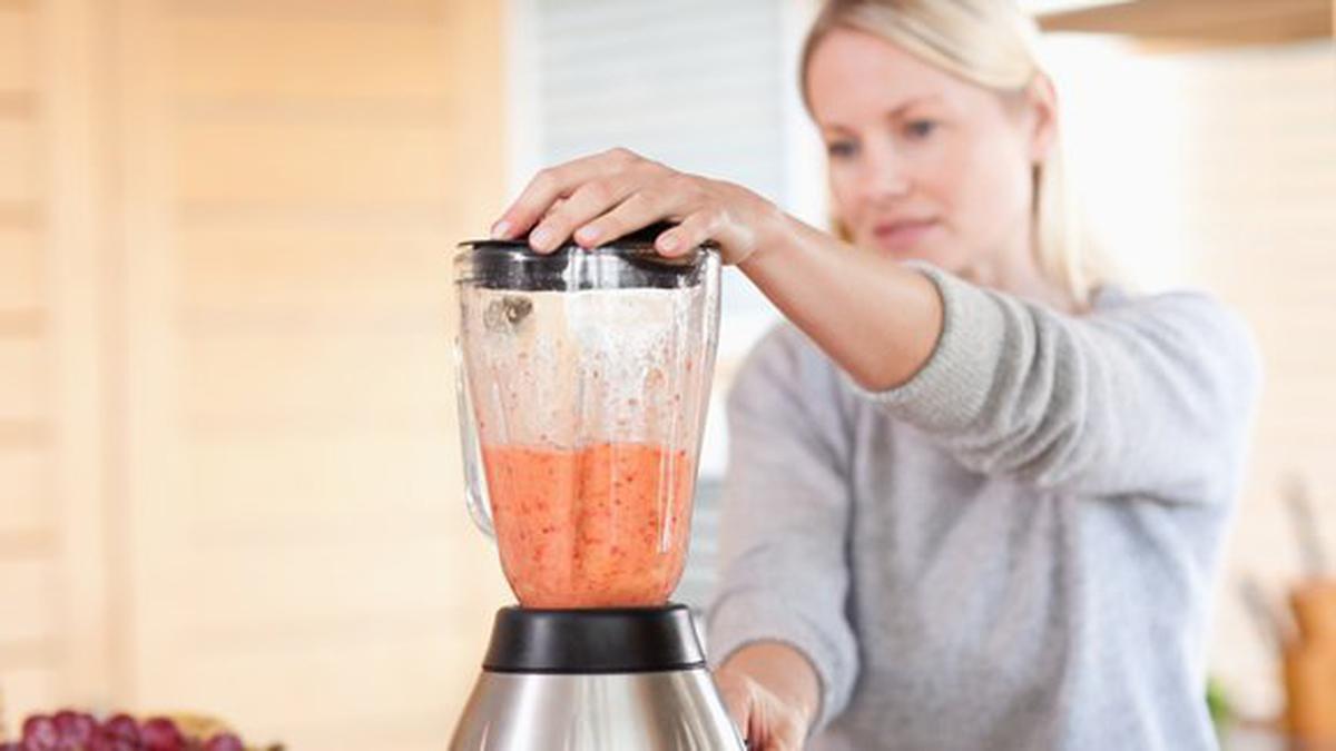 Super Easy, Begini Cara Mudah Bersihkan Blender Kurang dari 1 Menit ...