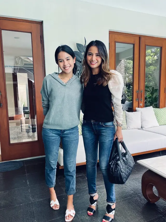 9 Potret Acha Septriasa Reuni dengan Rekan Artis Saat Pulang ke ...