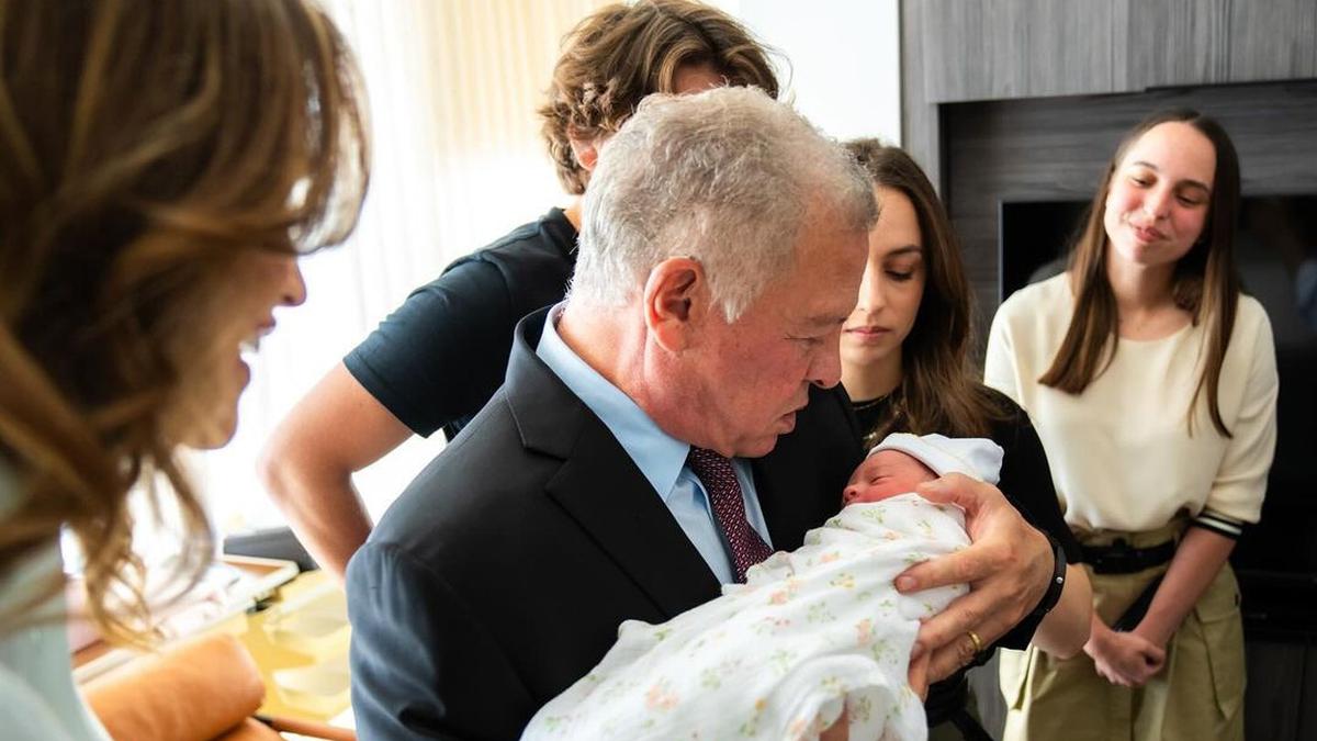 Anak Pertama Putra Mahkota Yordania Pangeran Hussein dan Putri Rajwa ...